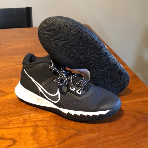 Nike | Shoes | Kyrie Flytrap Iv Ct55370 | Poshmark